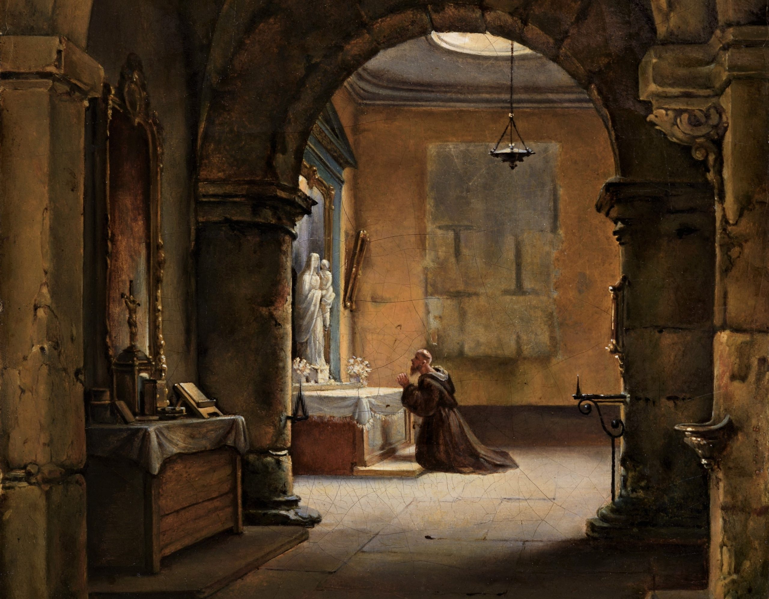 Moine franciscain en prière devant une statue de la Vierge | Galerie ...